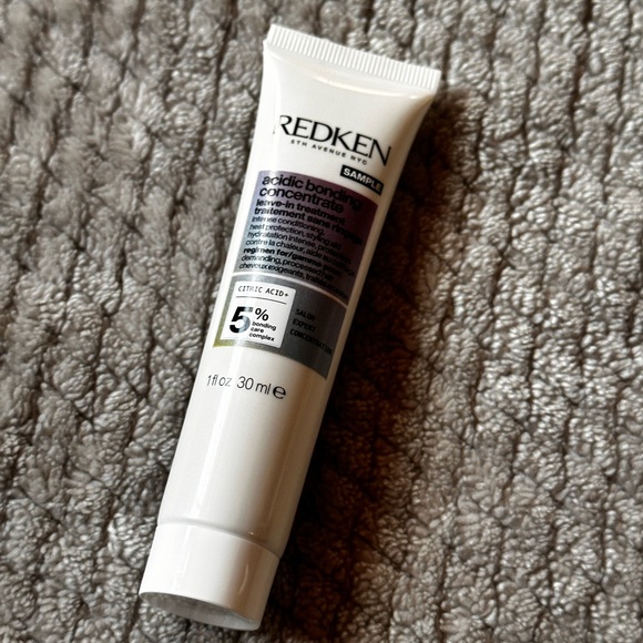 Redken | Hair | New Redken Acidic Bonding Leave In Treatment Deluxe ...